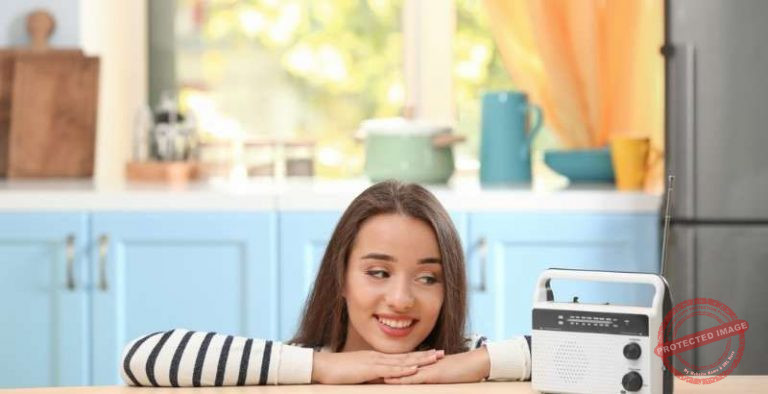 Is Radio Still Alive? 4 Reasons Why Radio is NOT Dead - Best Radios